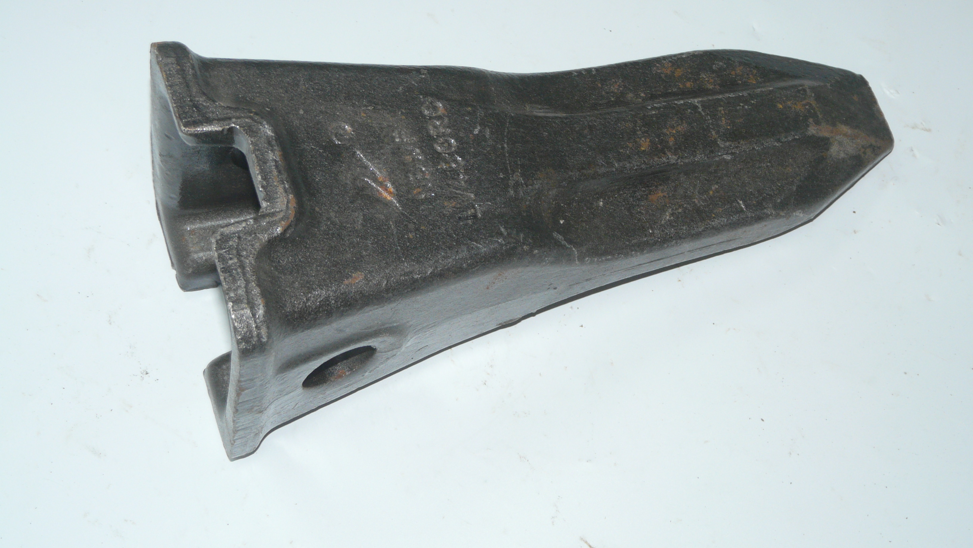 Various Sizes Forged Bucket Teeth Corrosion Resistant Wheel Loader ...